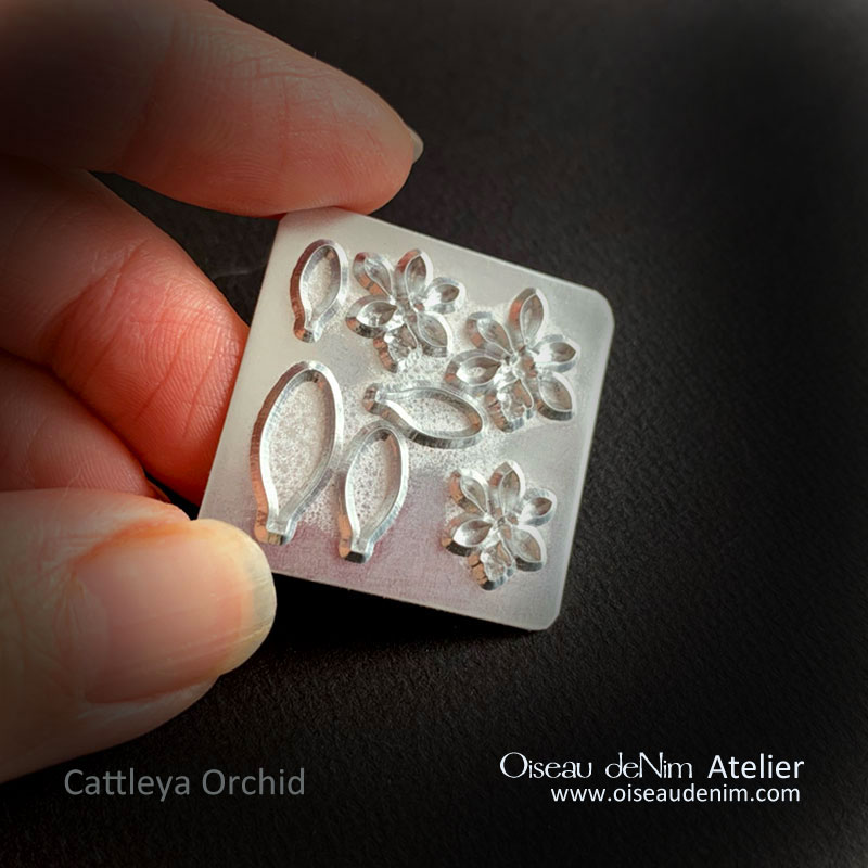 Miniature Cattleya Orchid Flower Cutter - Oiseau deNim Miniatures